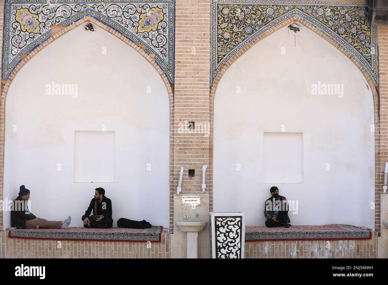 Al hadi mosque hi-res stock photography and images - Alamy