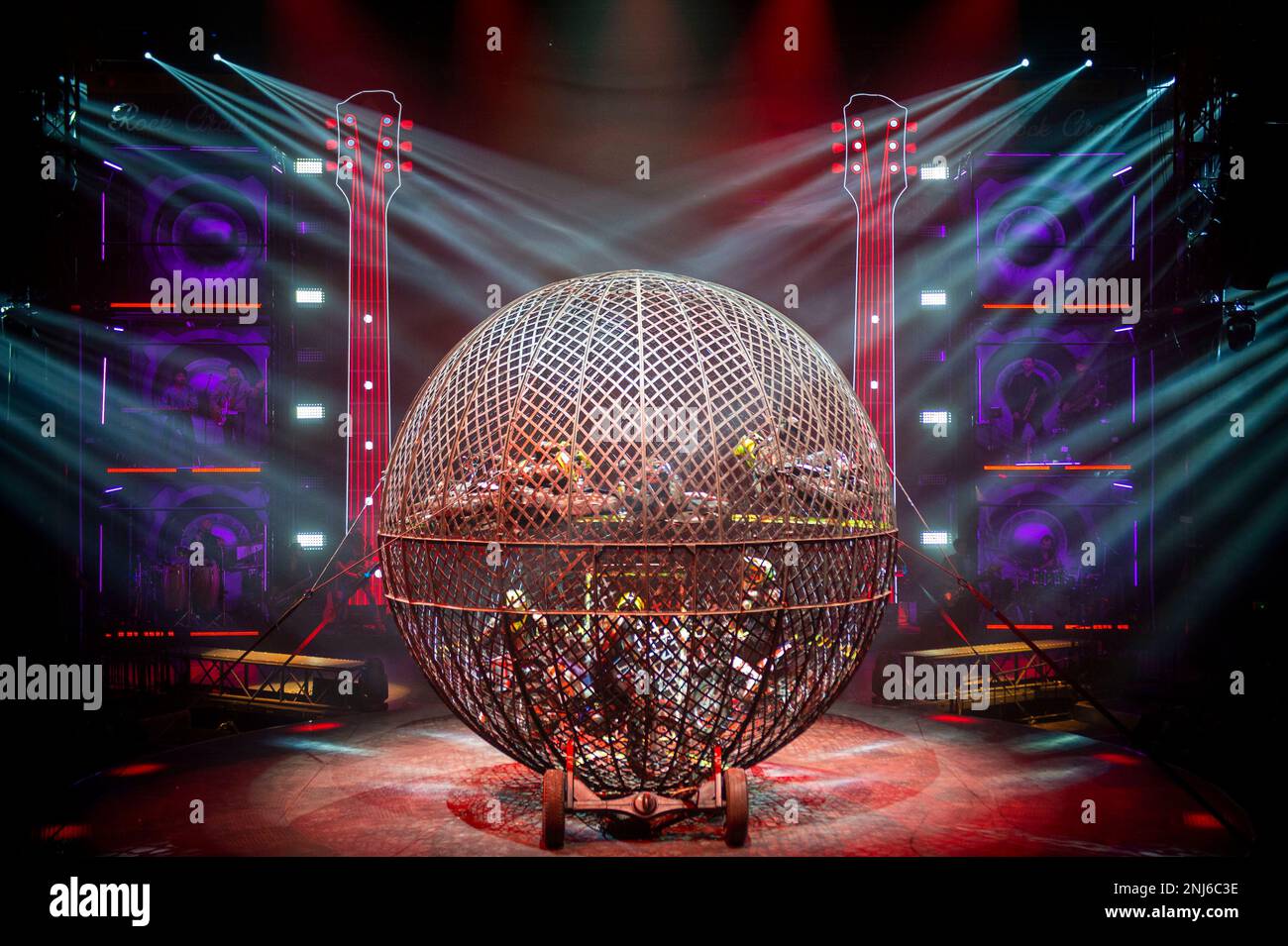 Dancers in a ball during the presentation of the 'Rock Circus' show at ...