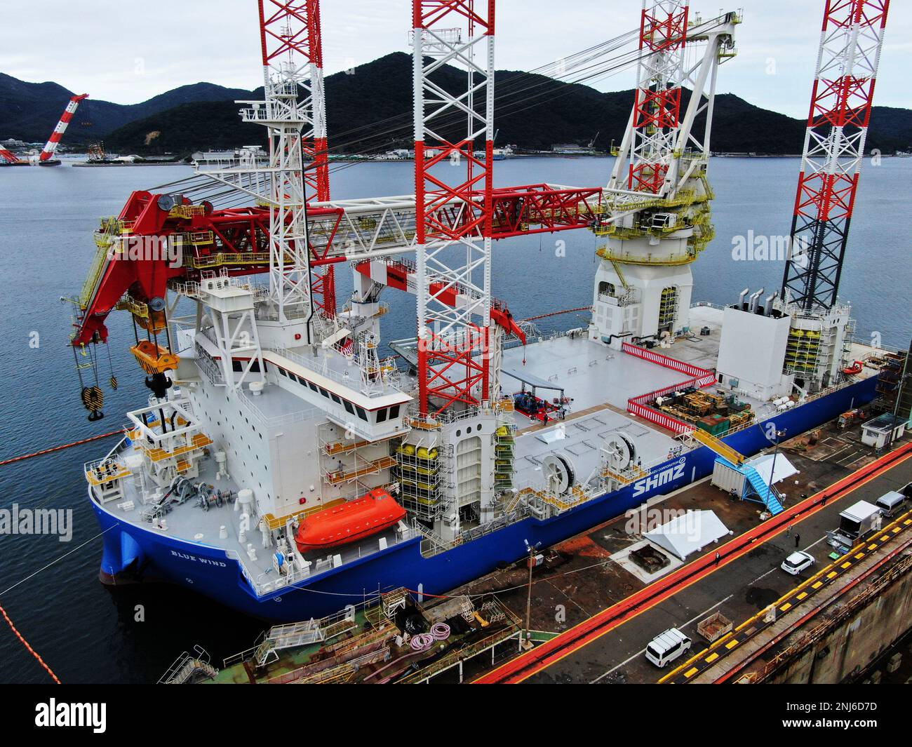 A photo shows Shimizu Corporation's SEP vessel (SEP: Self-Elevating Platform), the world's ...