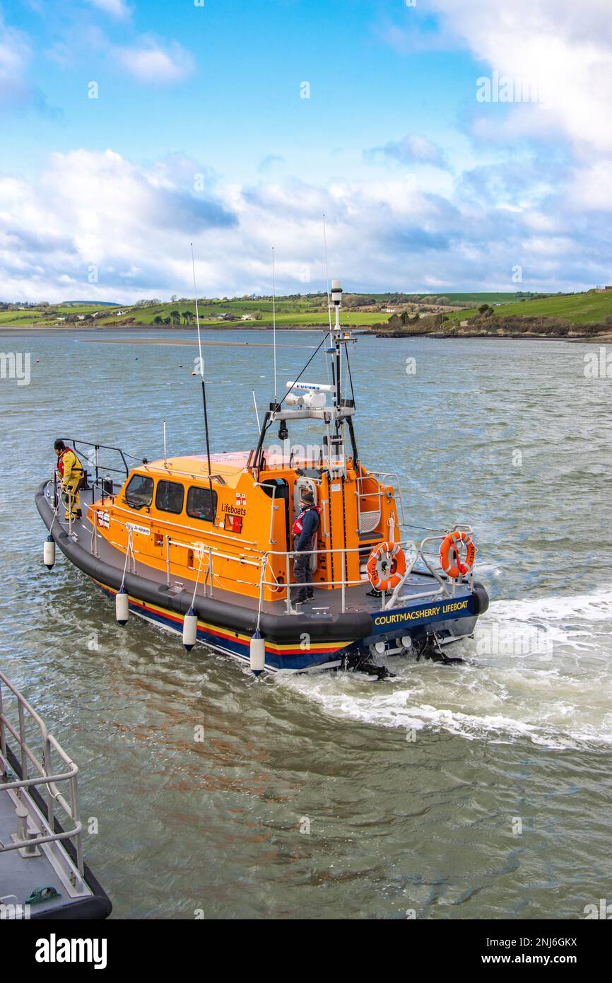 Shannon class lifeboat hi-res stock photography and images - Alamy