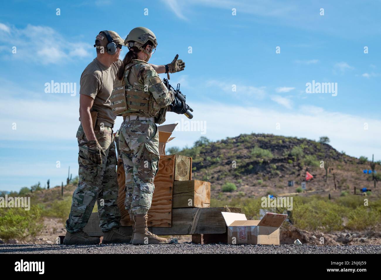 M203 smoke grenade hi-res stock photography and images - Alamy