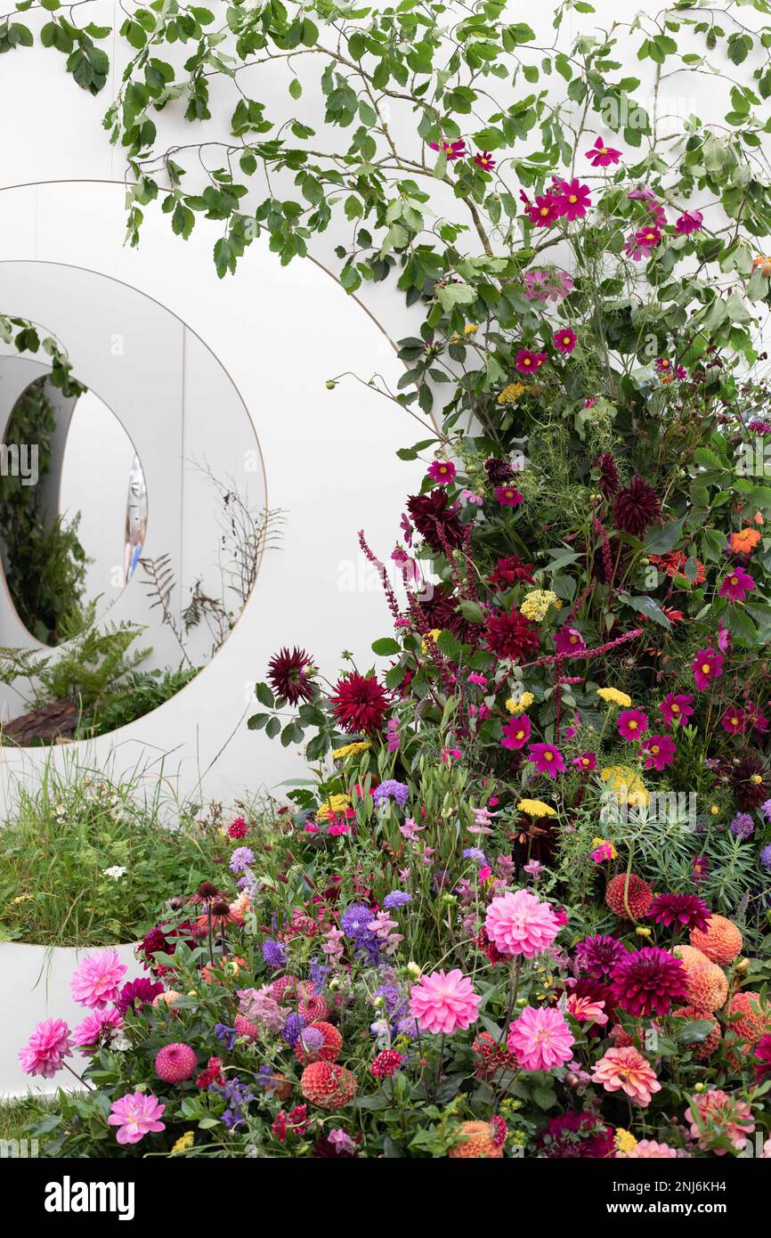 Floral display and sculpture from the Chelsea Flower Show 2021 with ...