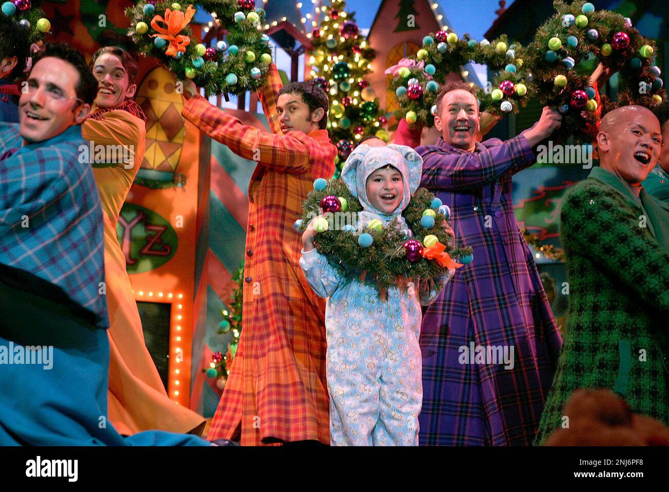 DREAMLAND28 LH 063.JPG Dress rehearsal for "Christmas Dreamland," a new ...