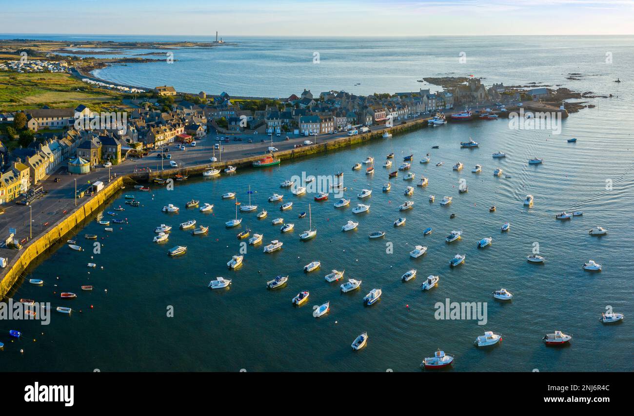 Barfleur france hi-res stock photography and images - Alamy