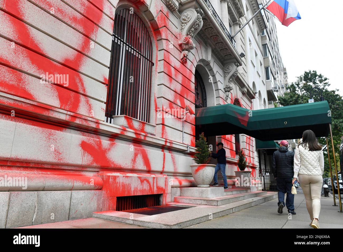 Photo by: GWR/STAR MAX/IPx 2022 10/1/22 The Russian Consulate on New ...