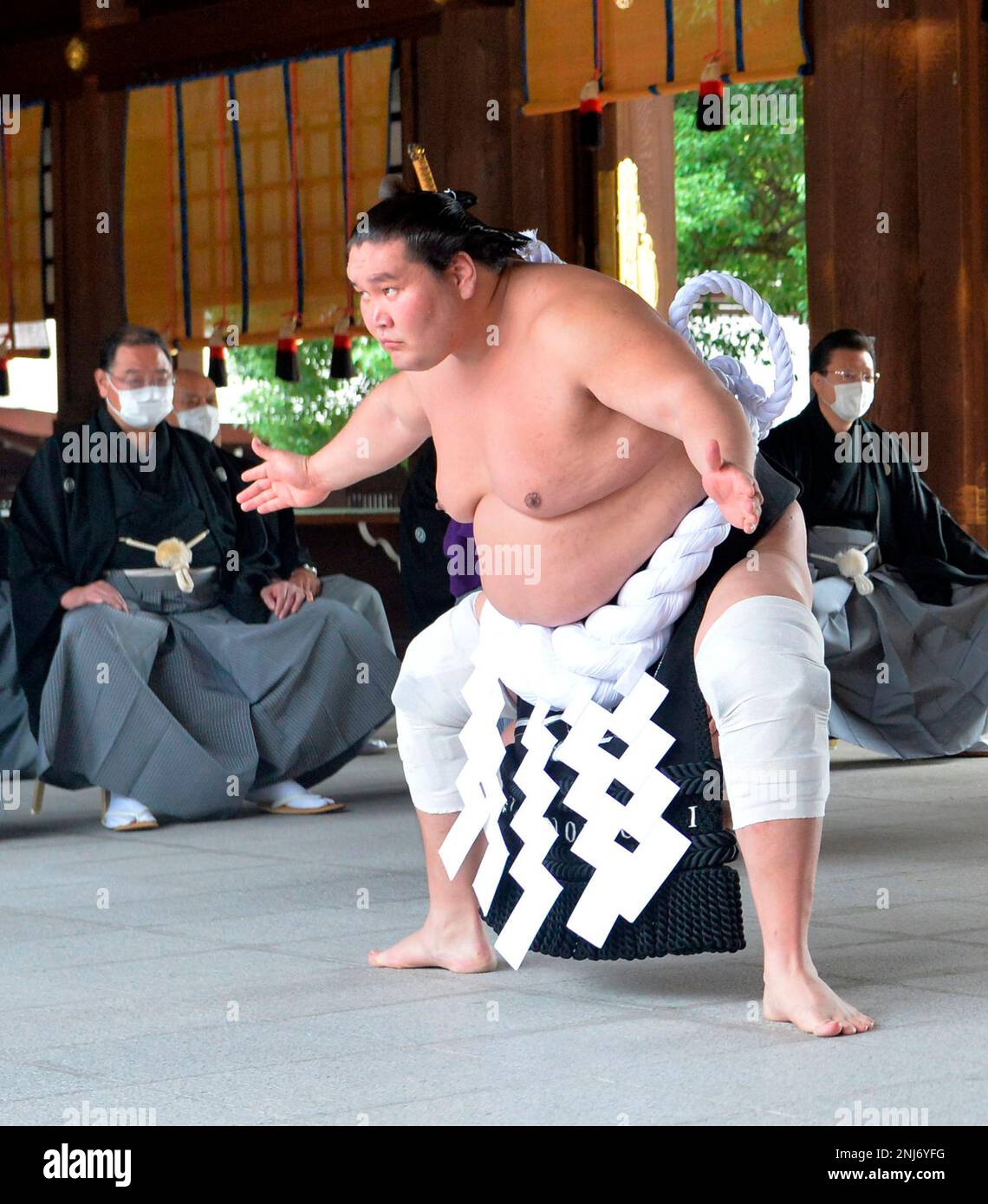 Yokozuna Terunofuji Haruo, Mongolian Sumo wrestler, performs ring ...