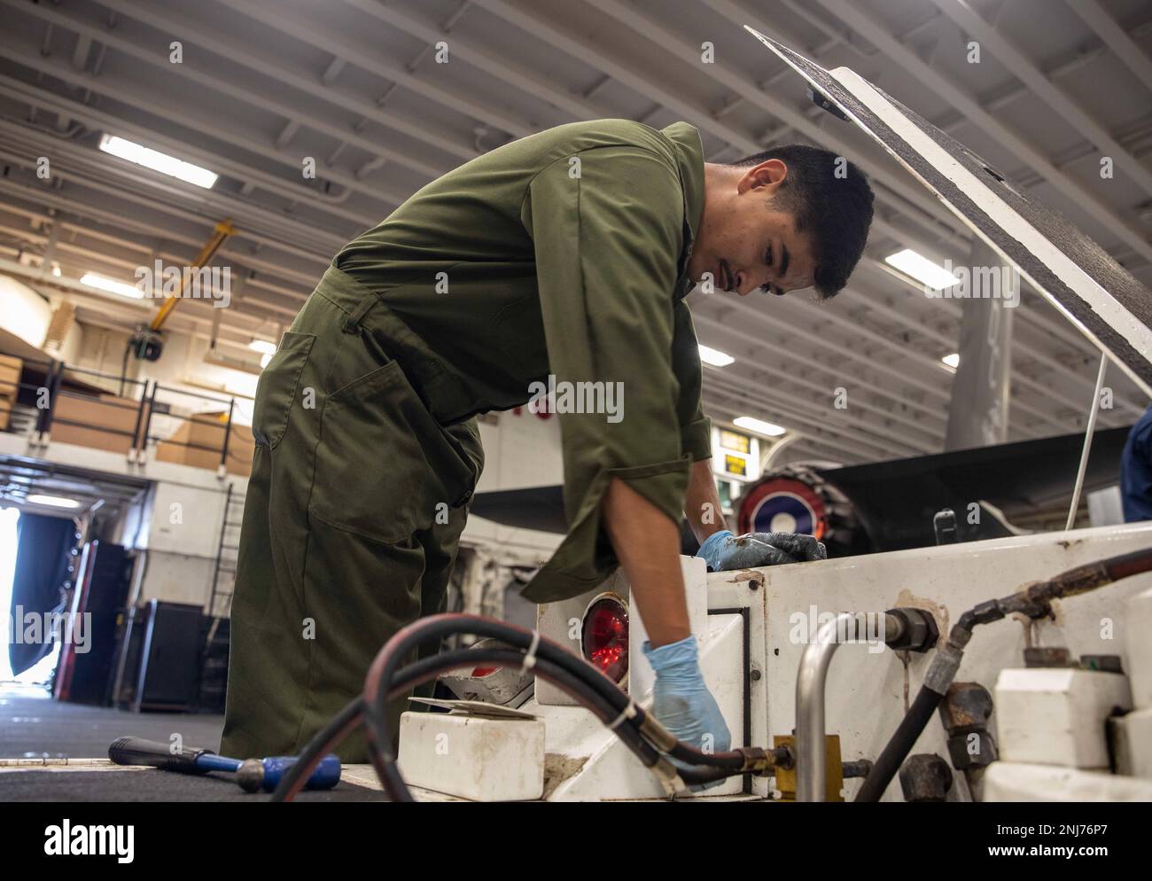 220805-N-YC581-1022 PACIFIC OCEAN (Aug. 5, 2022) – Cpl. Carlos Gonzales ...