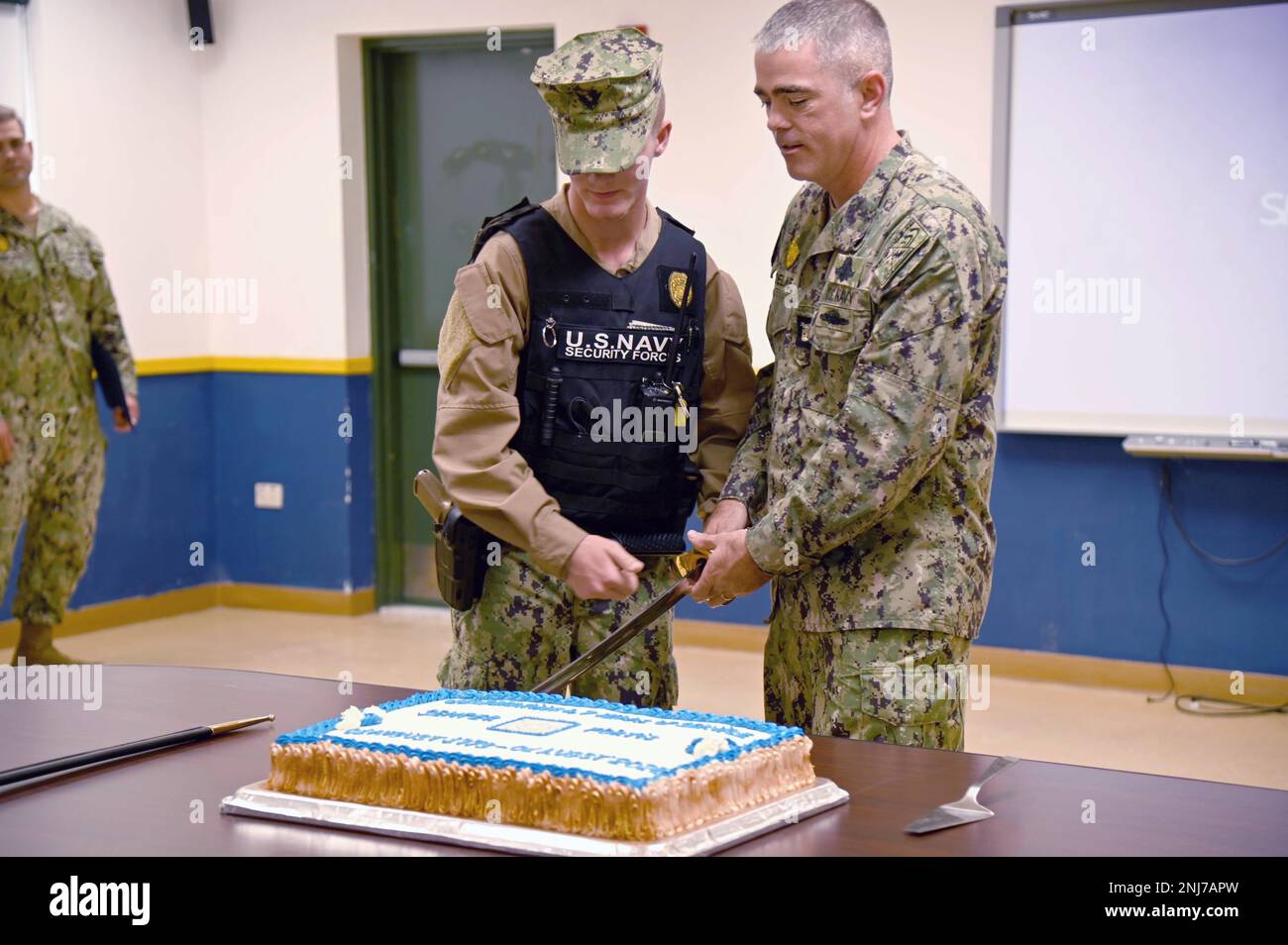 220805-N-OX321-1003 NAVAL AIR STATION SIGONELLA, Italy (Aug. 5, 2022 ...