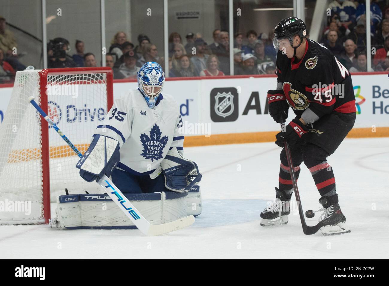 Toronto Maple Leafs goaltender Ilya Samsonov (35) makes a save against ...