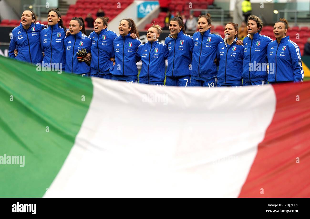 The Italy team sing the national anthem before the Arnold Clark Cup ...