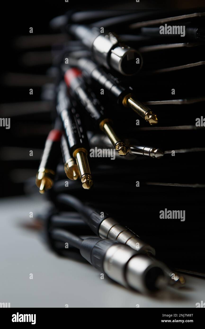 High quality audio cables hi-res stock photography and images - Alamy