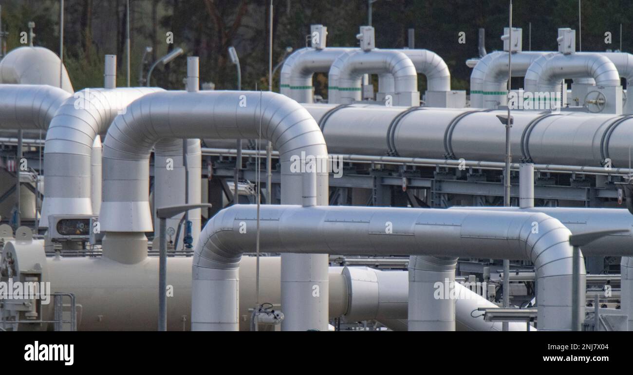 Pipe systems and shut-off devices at the gas receiving station of the ...