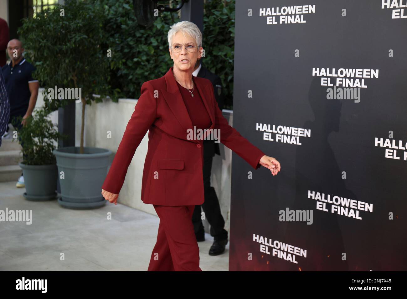 Actress Jamie Lee Curtis posing during the presentation of her latest ...