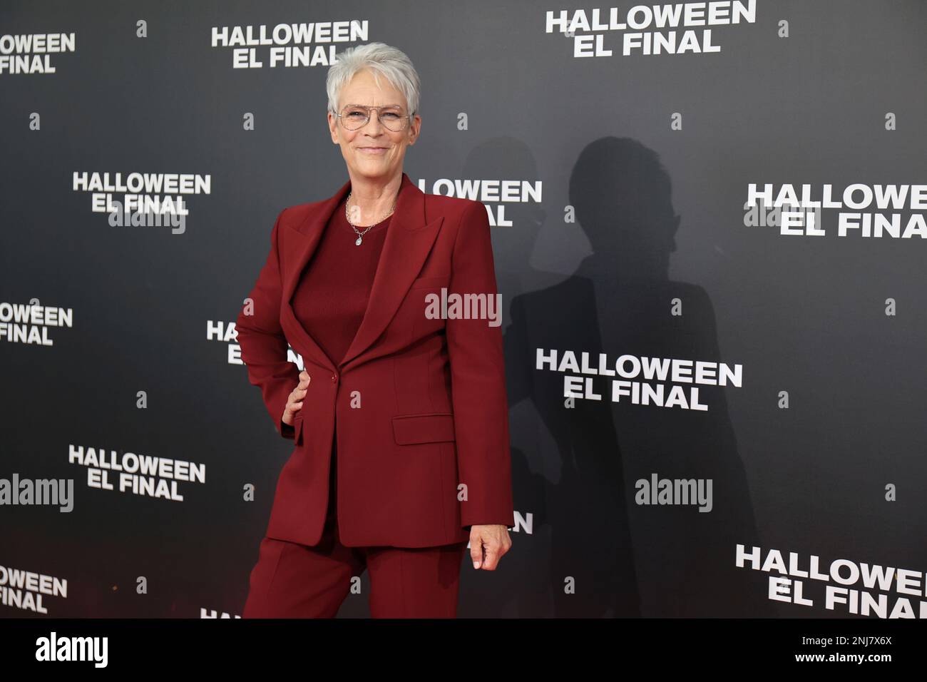 Actress Jamie Lee Curtis posing during the presentation of her latest ...