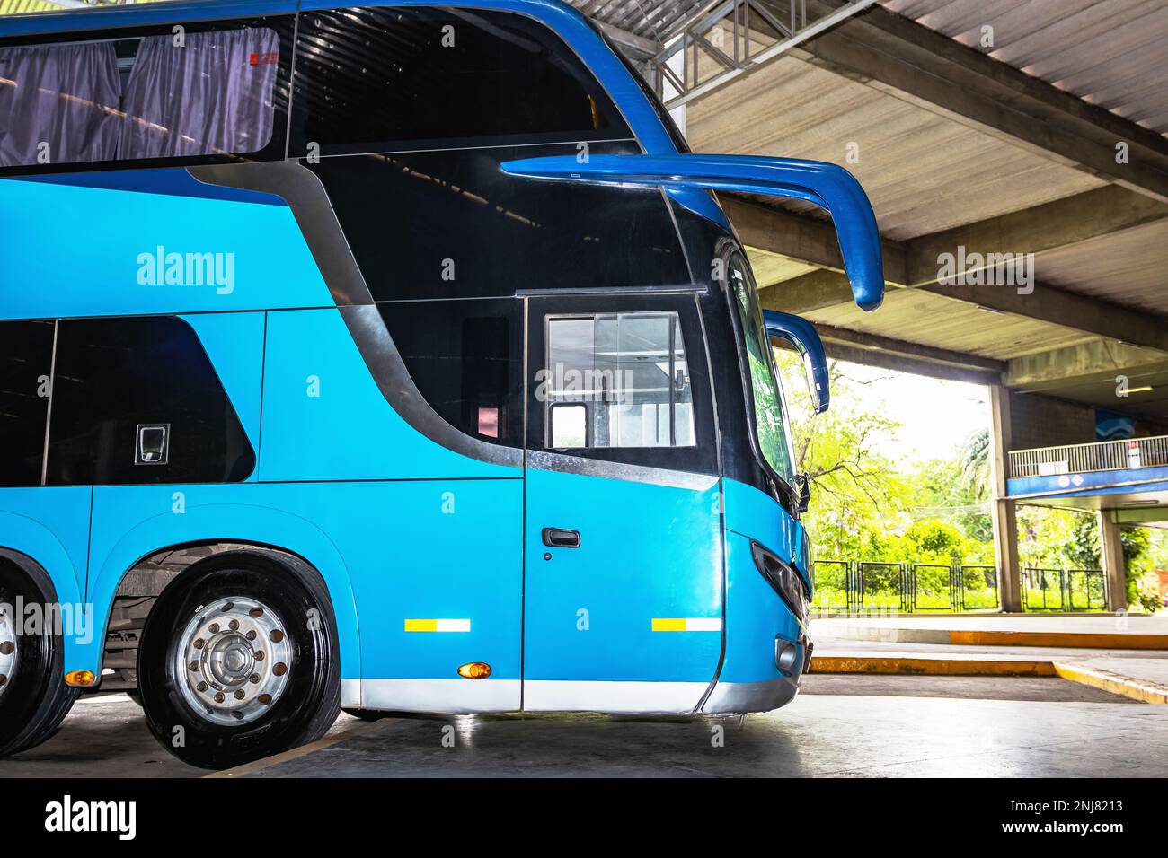 Interstate bus stopped at the bus station Stock Photo - Alamy