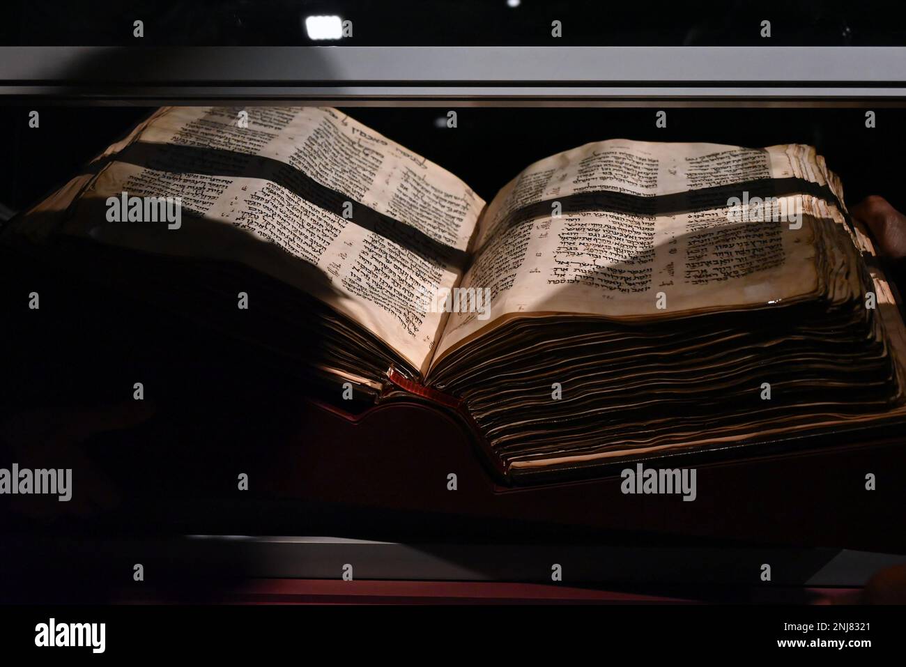 The Earliest , Most Complete Hebrew Bible Ever Discovered . A Vital ...