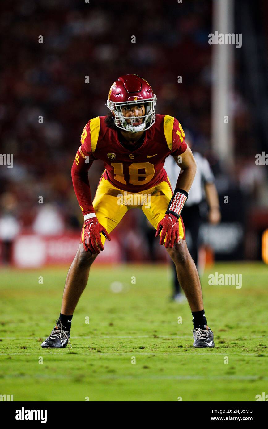 Southern Cal linebacker Eric Gentry (18) defends during the NCAA ...