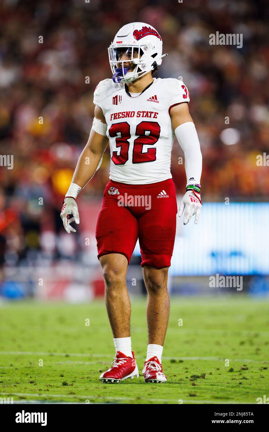 Fresno State Bulldogs defensive back Evan Williams (32) defends during ...