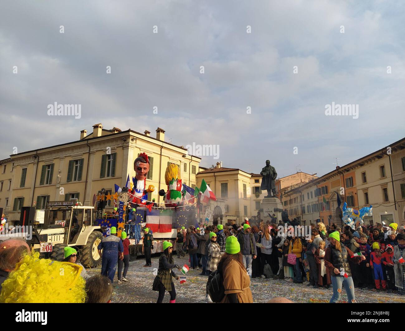 VERONA,ITALY-FEBRUARY 2023: chariots and masks parade during carnival ...