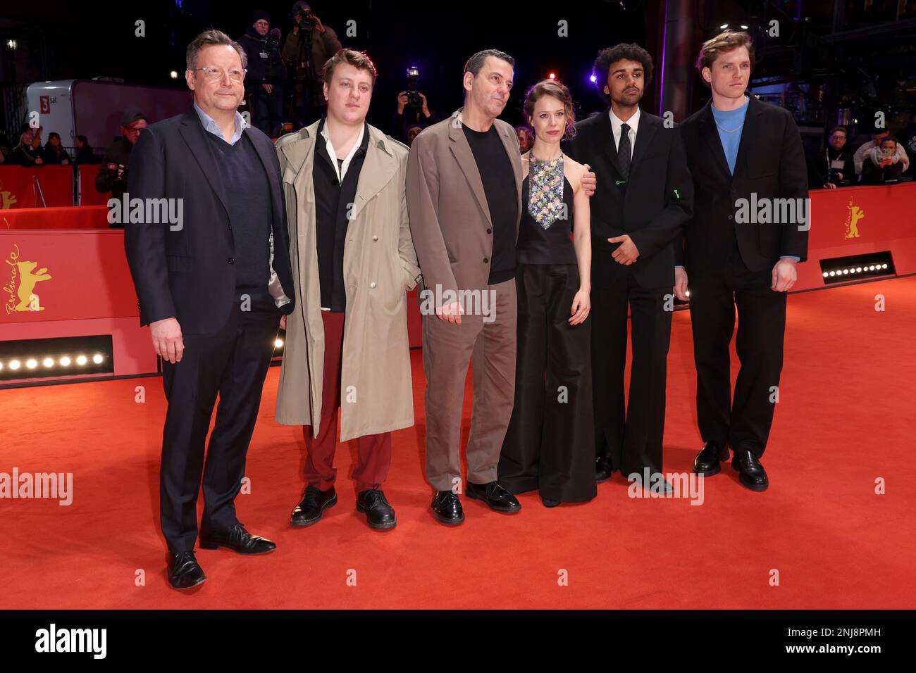 Berlin, Germany. 22nd Feb, 2023. Actors Matthias Brandt (l-r), Thomas ...