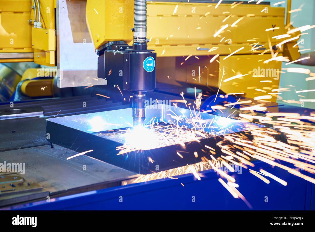 Machine cutting metal cnc hi-res stock photography and images - Alamy