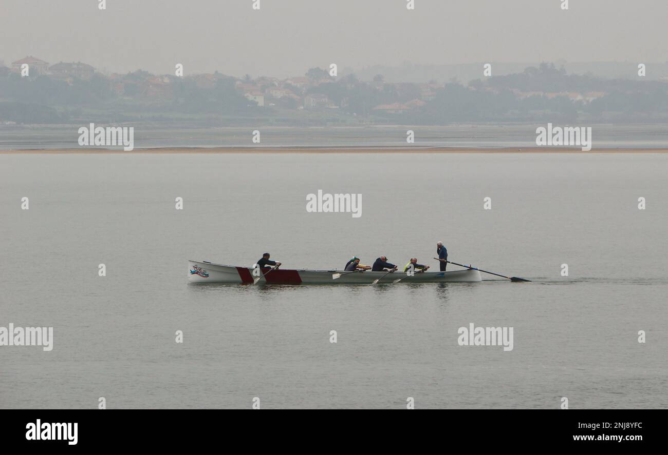 Trainera spain hi-res stock photography and images - Alamy