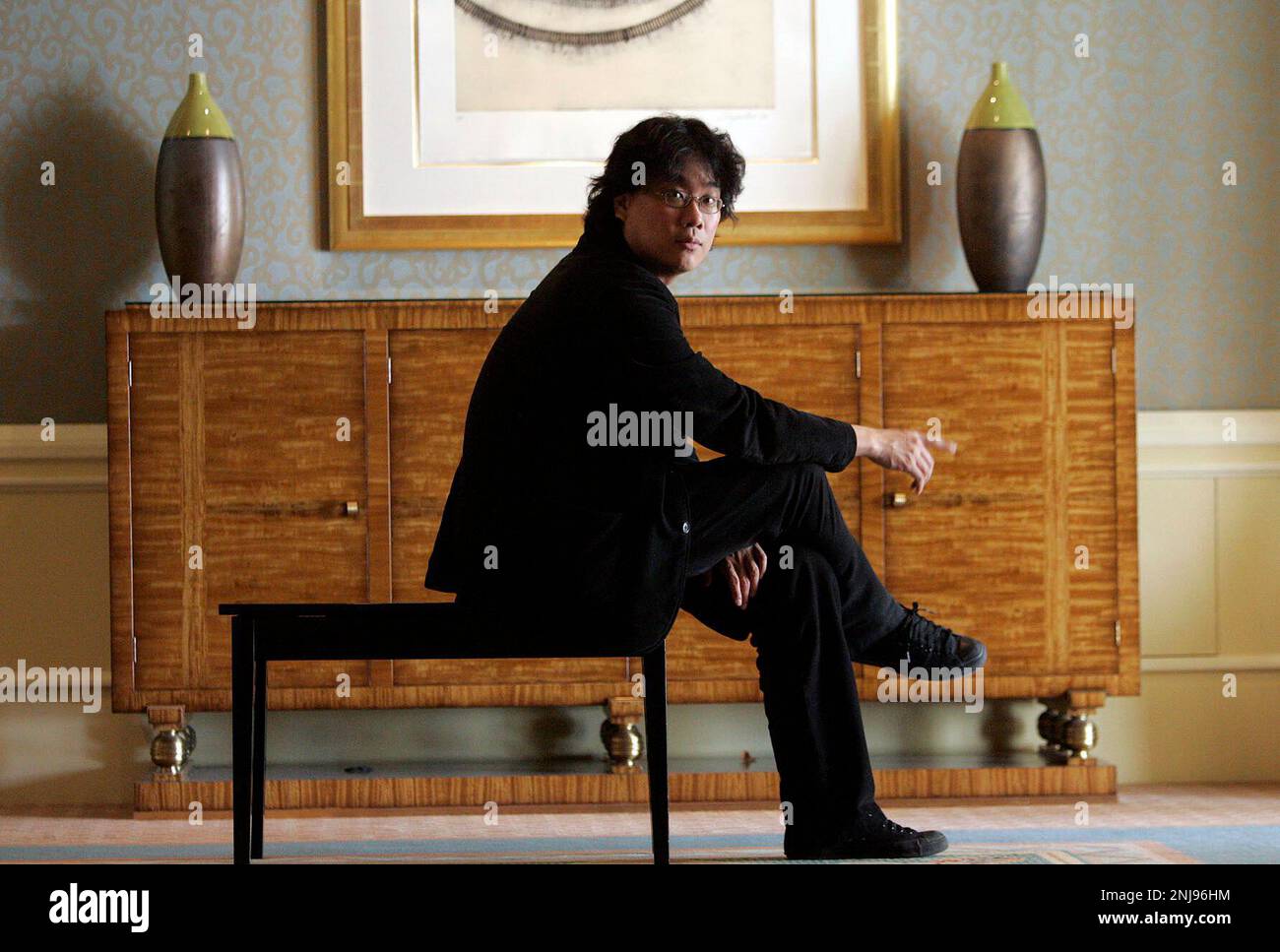 BONG 021 LH .JPG South Korean director Bong Joon Ho promoting his film ...