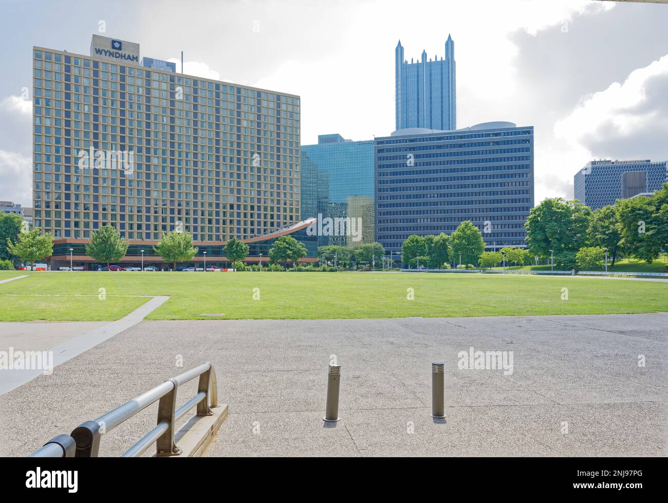 View from Point State Park: Wyndham Grand Pittsburgh Downtown, RiverVue ...
