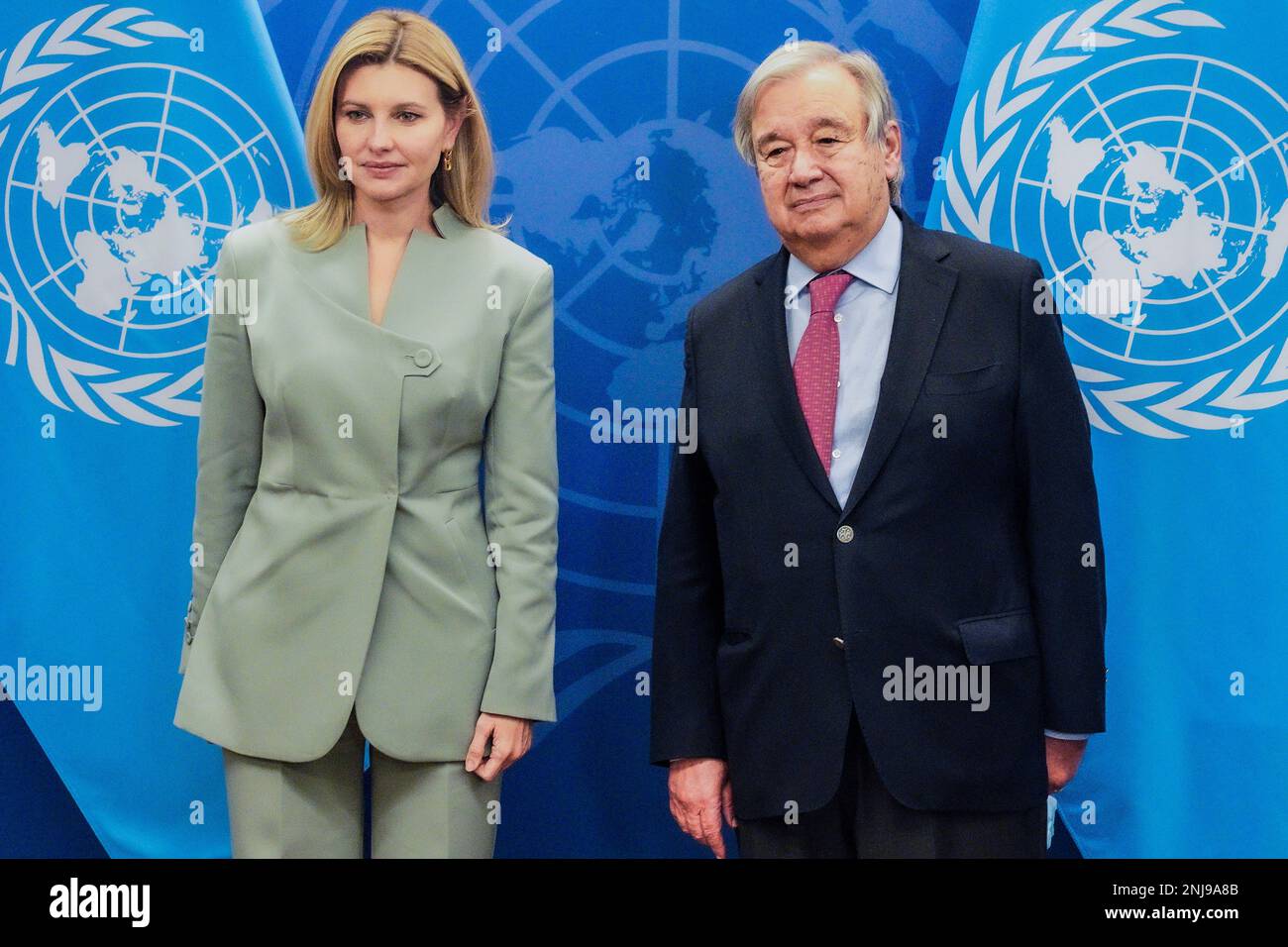 United Nations Secretary General António Guterres, right, and Ukraine ...