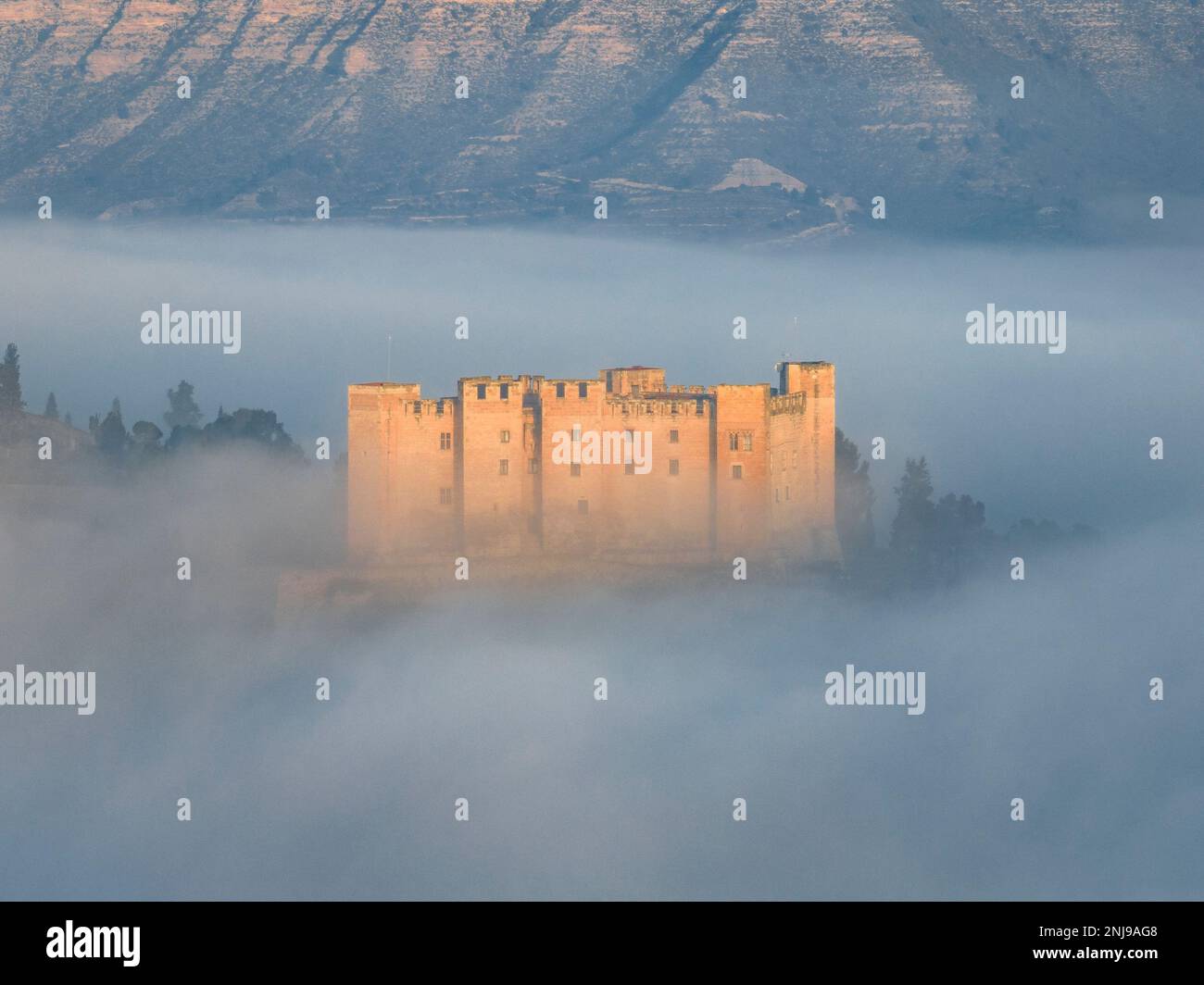 Mequinenza castle hi-res stock photography and images - Alamy