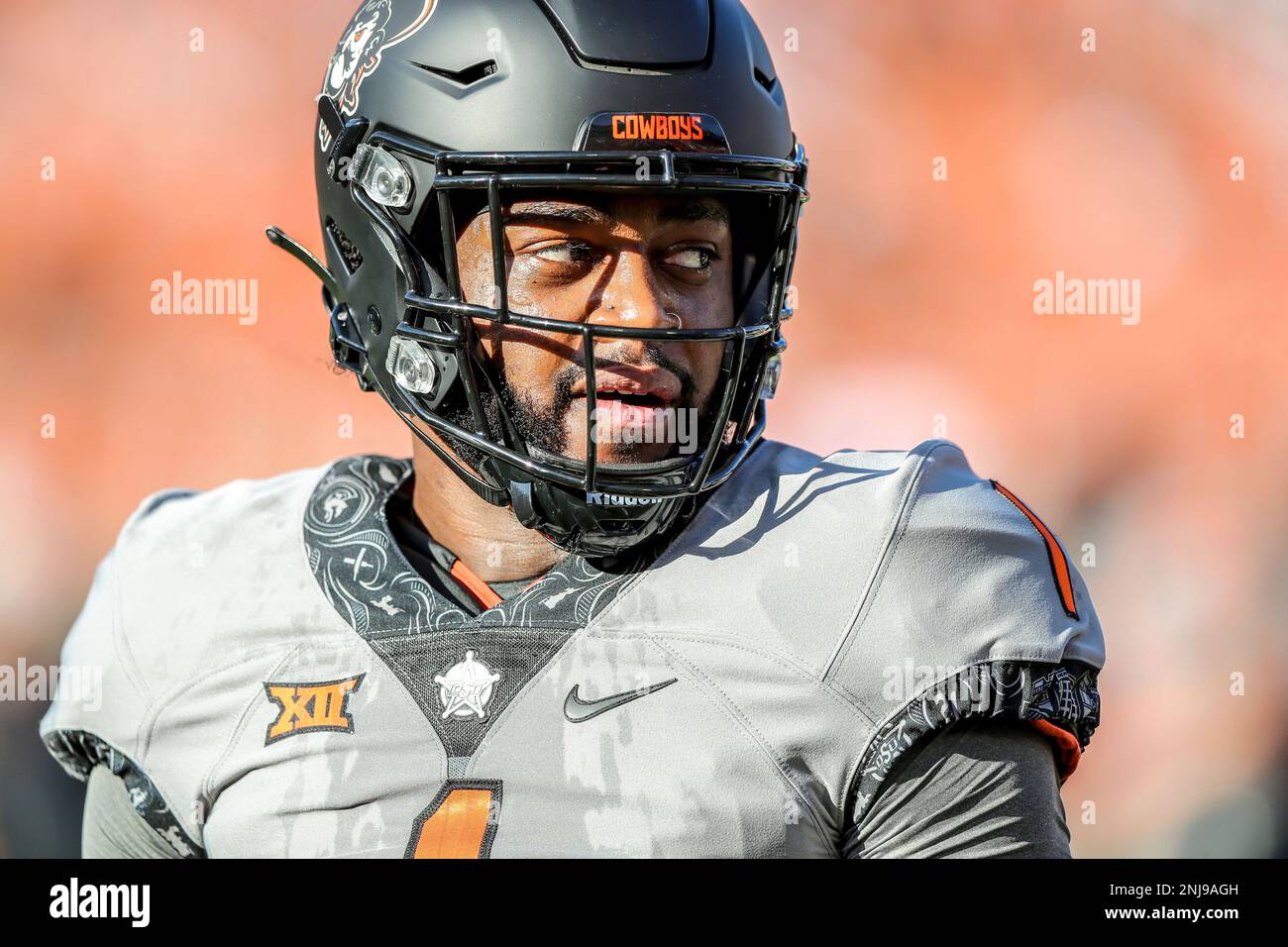 September 17, 2022: Oklahoma State linebacker Xavier Benson (1) during ...