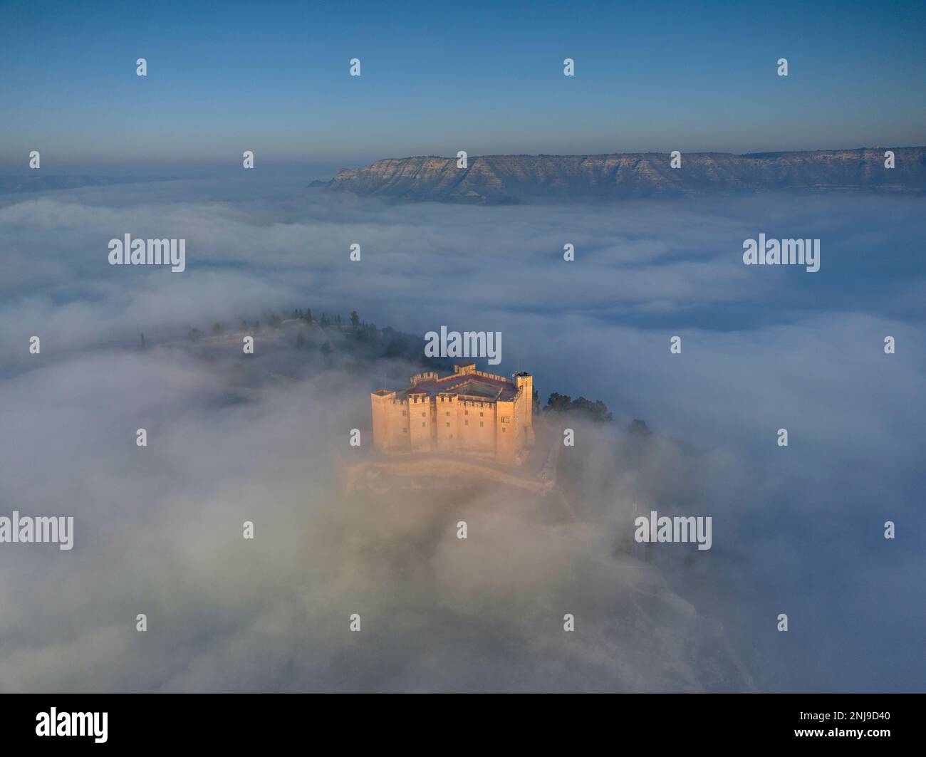 Mequinenza castle hi-res stock photography and images - Alamy