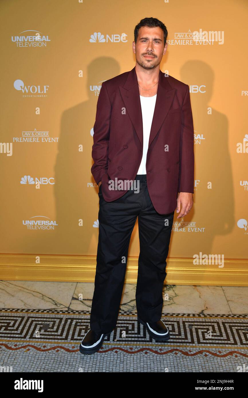 Photo by: NDZ/STAR MAX/IPx 2022 9/19/22 Octavio Pisano at NBC's "Law ...