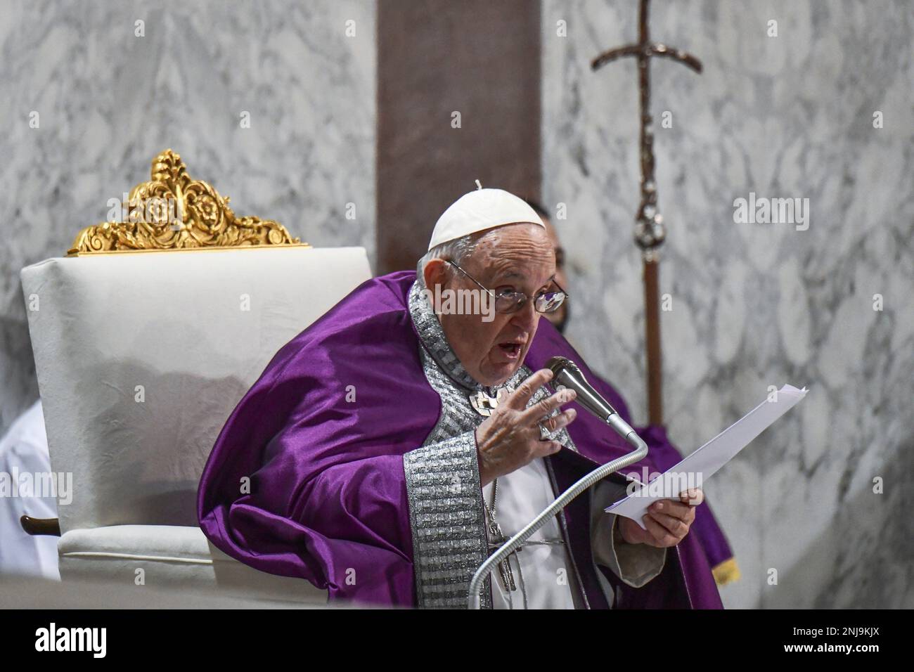 Rome, Italy. 22nd Feb, 2023. 22/02/2023 Ash Wednesday in the photo Pope ...