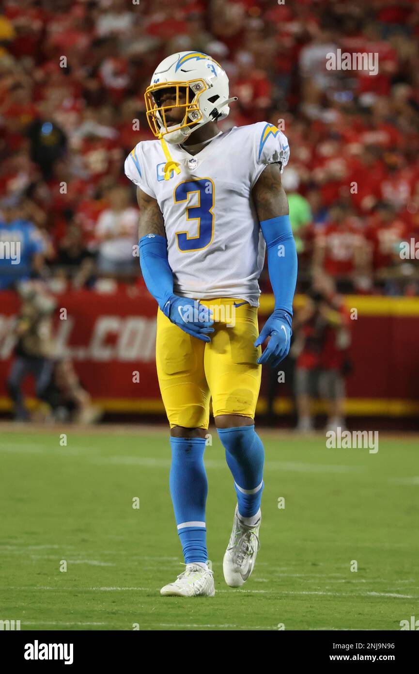 KANSAS CITY, MO - SEPTEMBER 15: Los Angeles Chargers safety Derwin ...