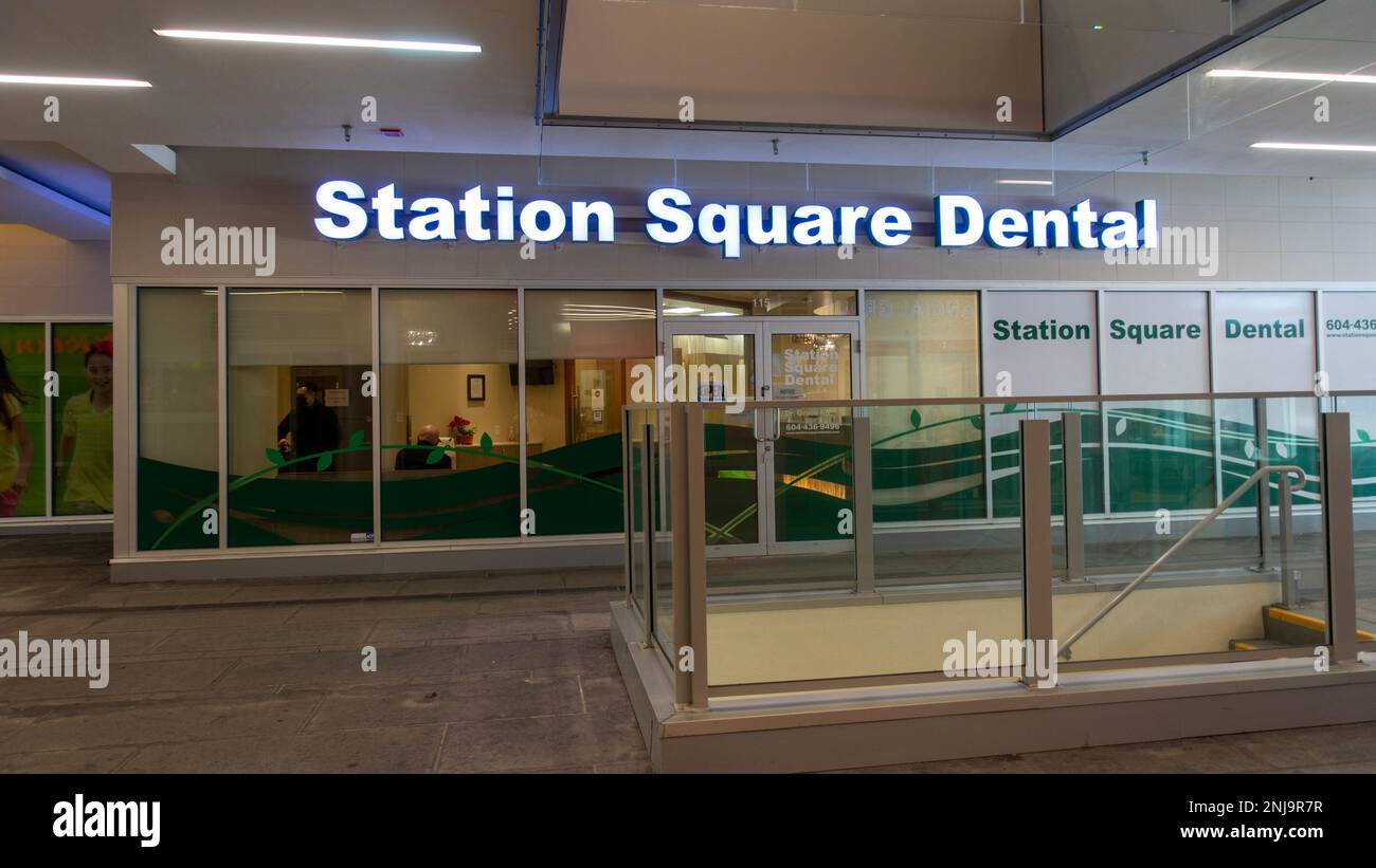 Station square metrotown hi-res stock photography and images - Alamy