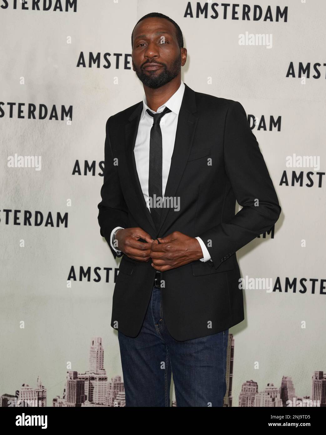 Photo by: John Nacion/STAR MAX/IPx 2022 9/18/22 Leon Robinson at the ...