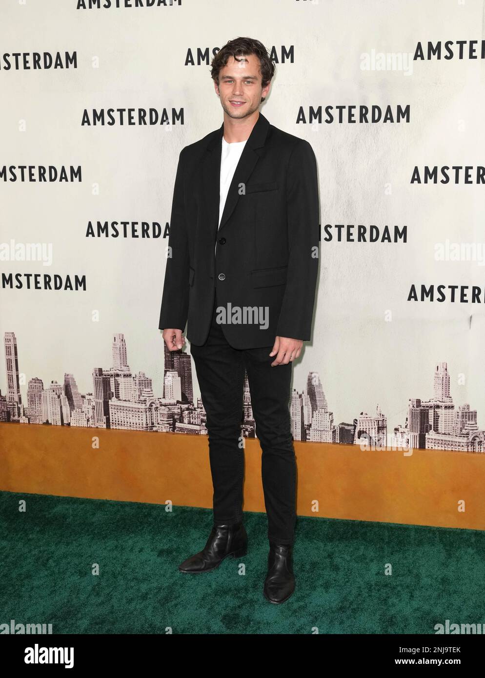 Photo by: John Nacion/STAR MAX/IPx 2022 9/18/22 Brandon Flynn at the ...