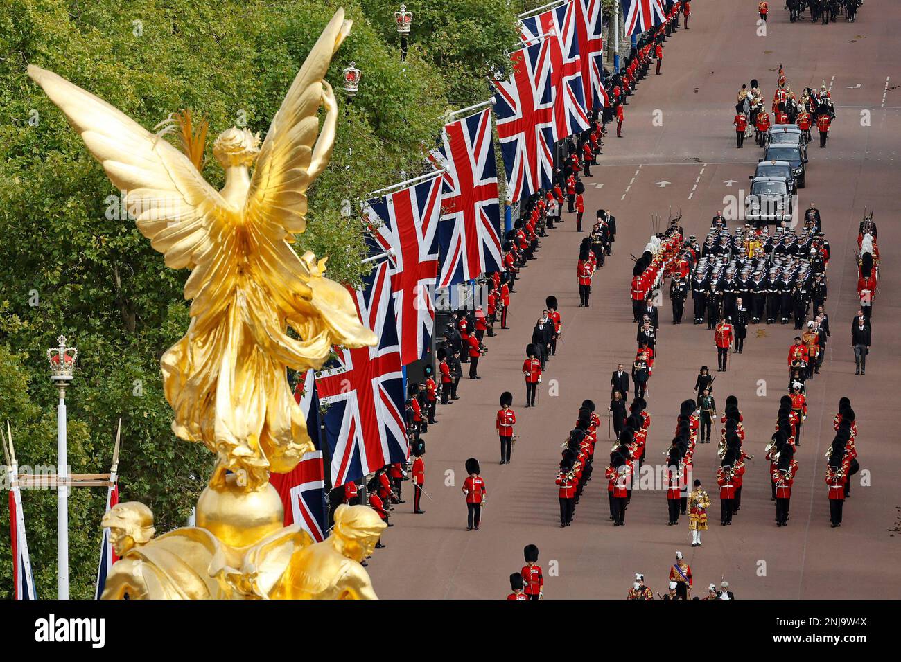 Queen Elizabeth II's funeral cortege borne on the State Gun Carriage of ...