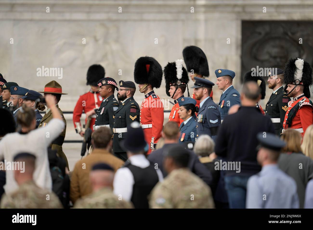 Canadian soldiers take part in the Queen Elizabeth II funeral ...