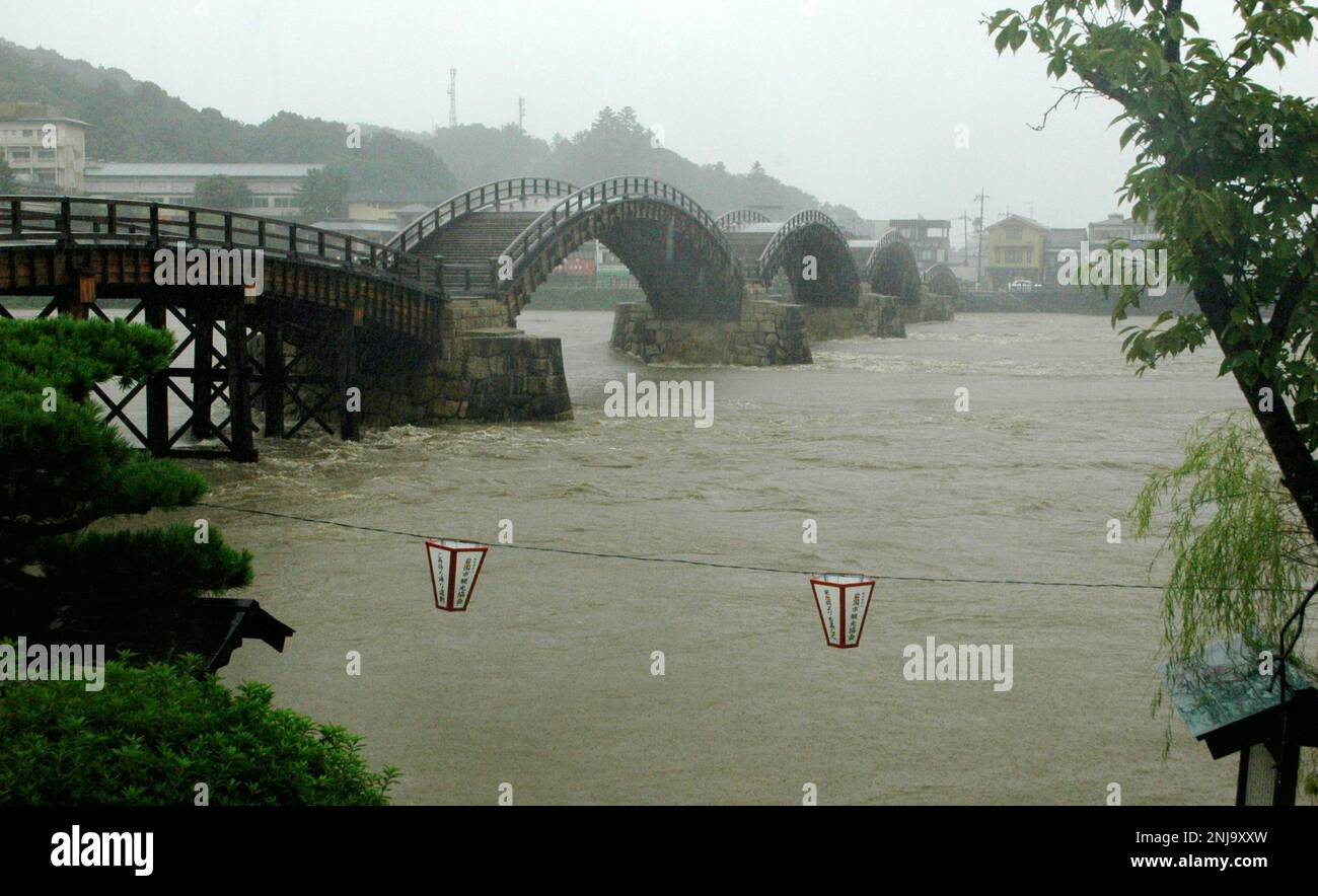 Nishiki-gawa River under the Kintai-kyo Bridge, a famous sightseeing ...
