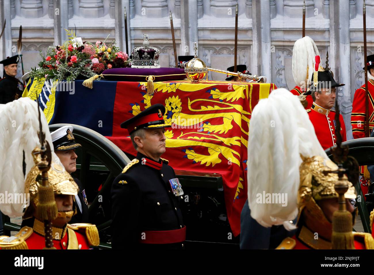 The coffin of Queen Elizabeth II with the Imperial State Crown resting ...