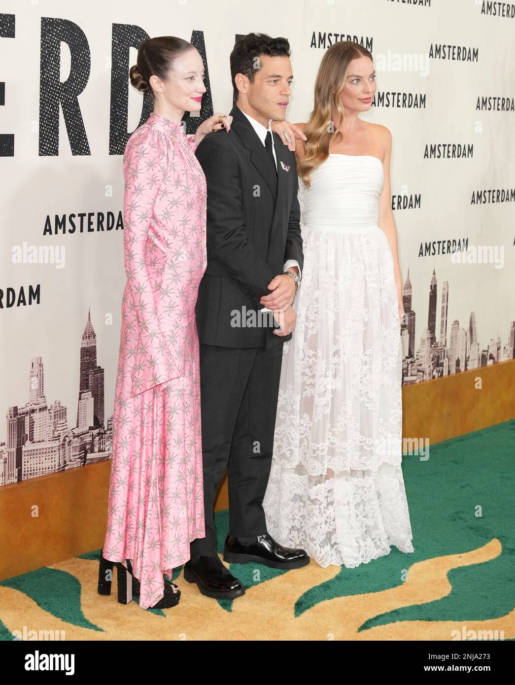 Photo by: John Nacion/STAR MAX/IPx 2022 9/18/22 Andrea Riseborough ...