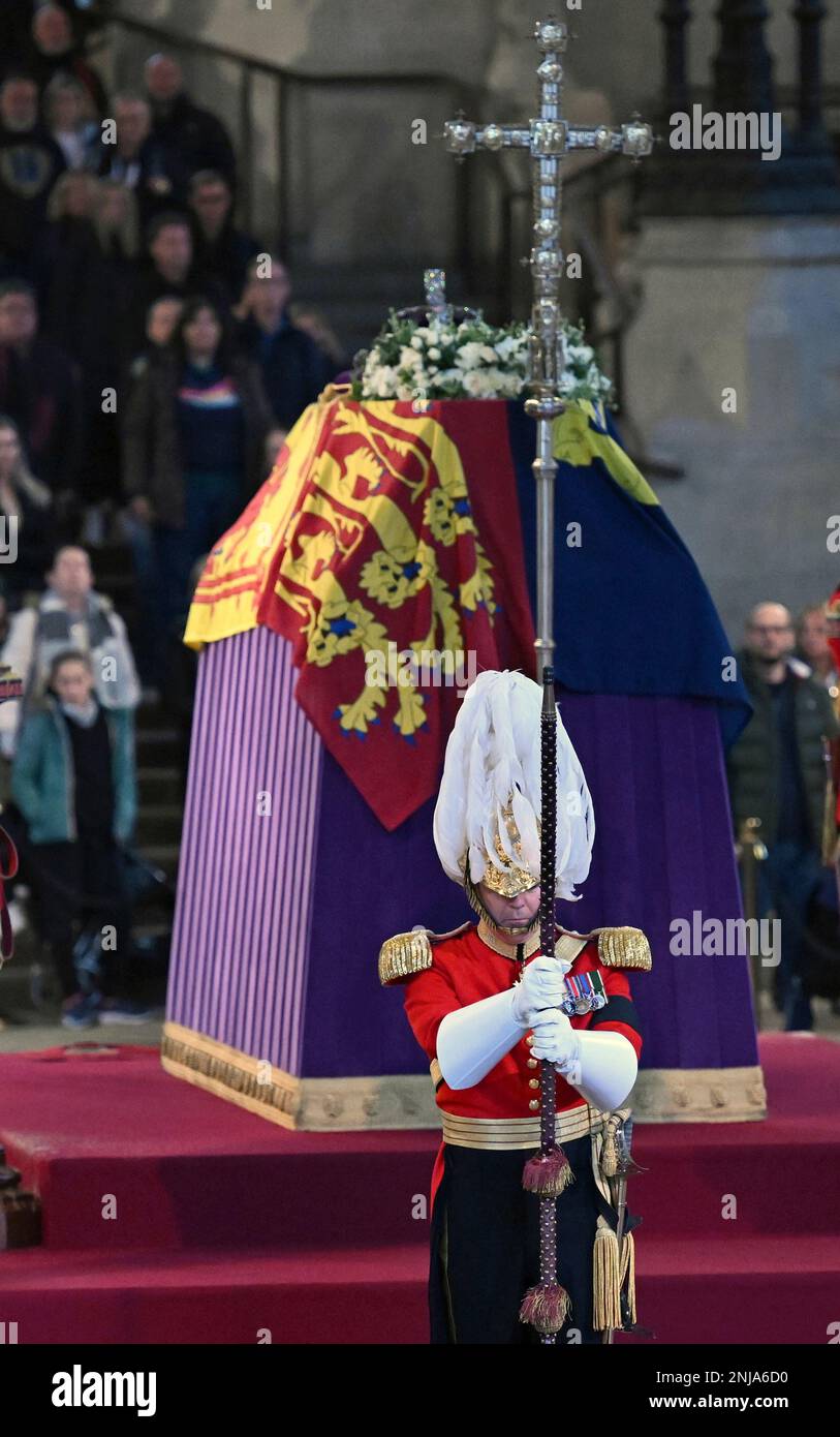 The King's Body Guards of the Honourable Corps of Gentlemen at Arms ...