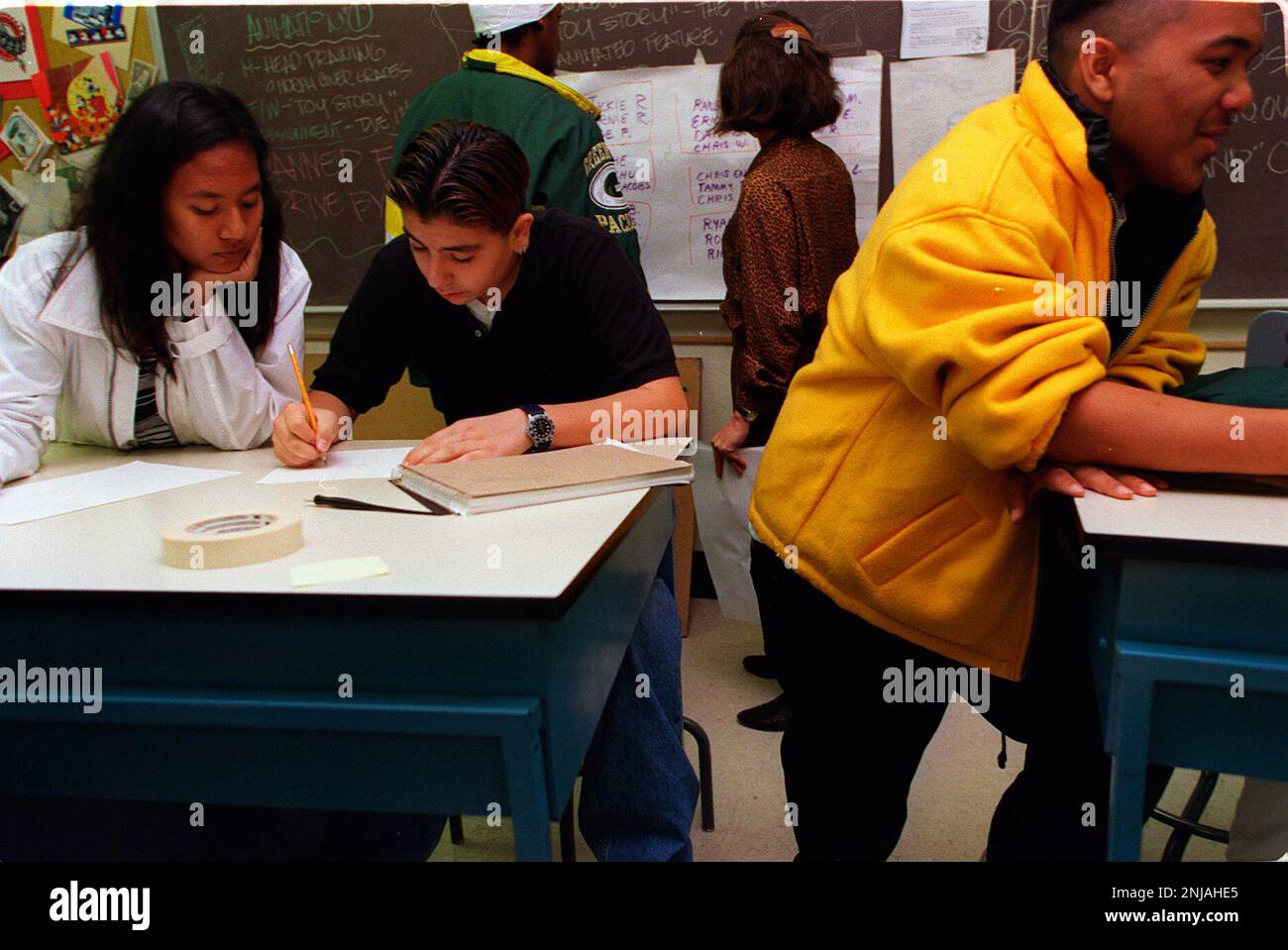 SCHOOL 2/C/03DEC97/BU/LH--The recent Animation magnet program at Mt ...