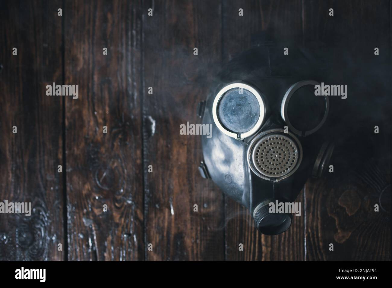 gas mask environment protection pollution hazard Stock Photo - Alamy