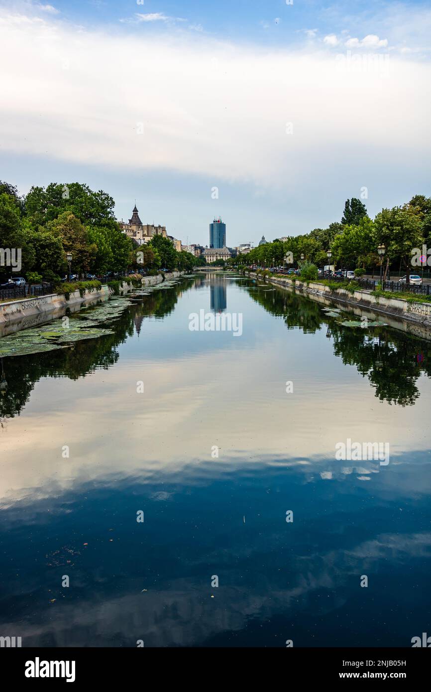 Bridge over Dambovita River. Cityscape Bucharest, Romania, 2023 Stock ...