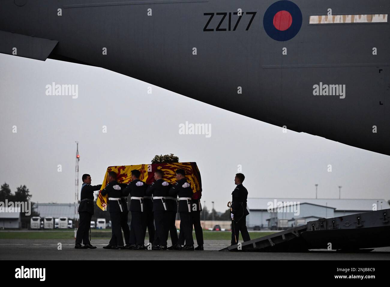 Pallbearers from the Queen's Colour Squadron (63 Squadron RAF Regiment ...