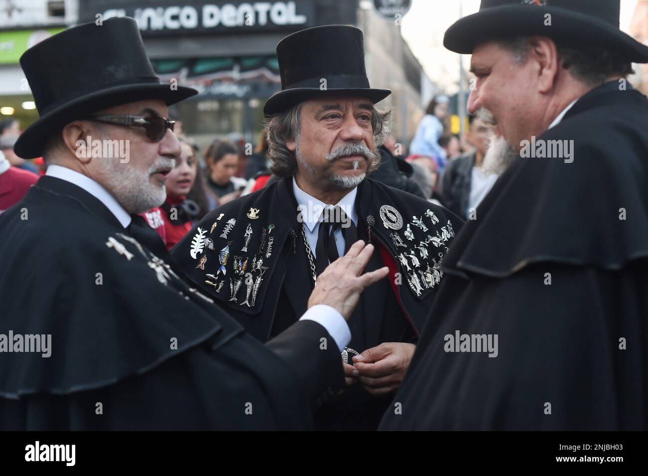 Dozens of people during the parade of the burial of the sardine, February 22, 2023, in Madrid ...