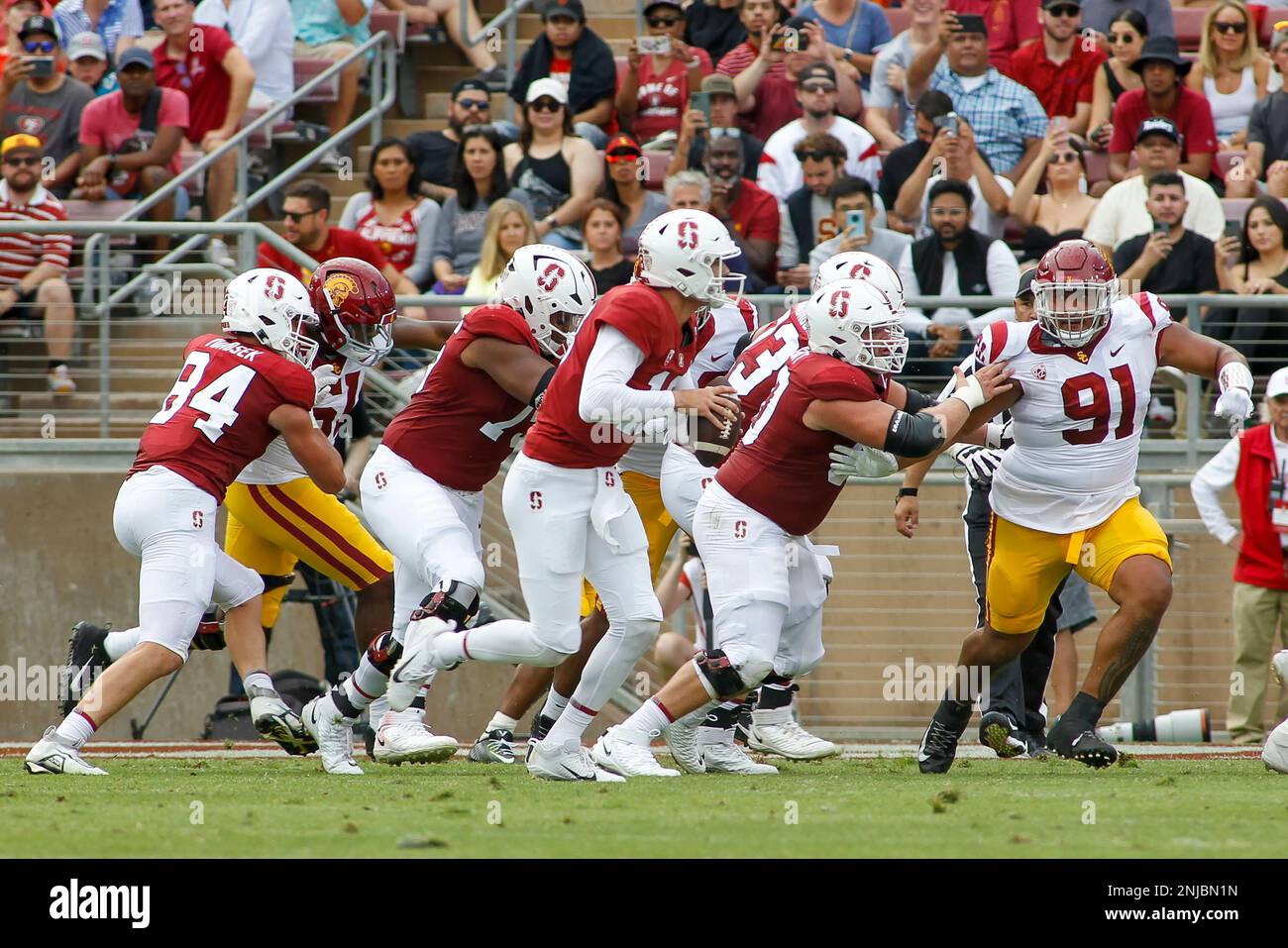 PALO ALTO, CA - SEPTEMBER 10: USC Trojans DL Brandon Pili (91) looks to ...